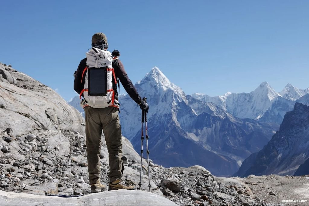 Lightweight, flexible solar panel for travel and hiking Sunslice Fusion ...